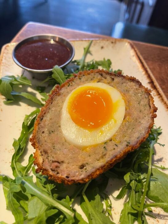 23 London Foods to entice your taste buds on your UK trip