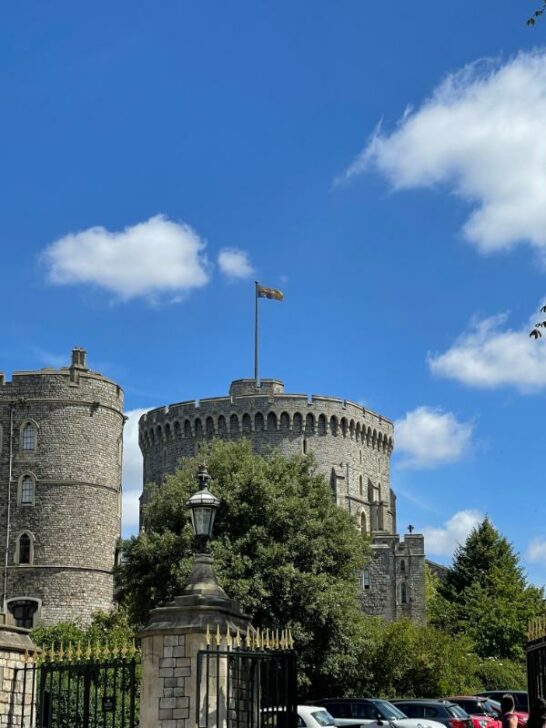 The Complete Guide to Visiting Windsor [+ Windsor Castle}
