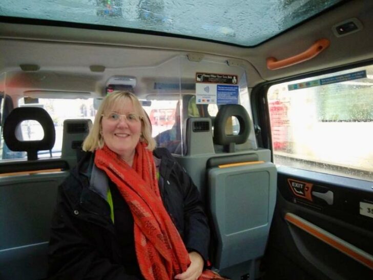 How to Use Black Cabs in London | London Transport Guides