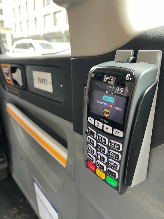 How to Use Black Cabs in London | London Transport Guides